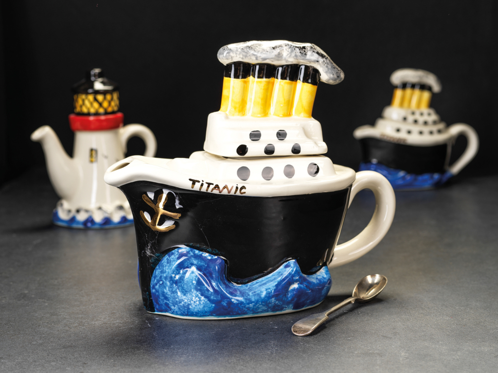 Novelty Titanic Teapot Buy for £30.00 - by Carters of Suffolk