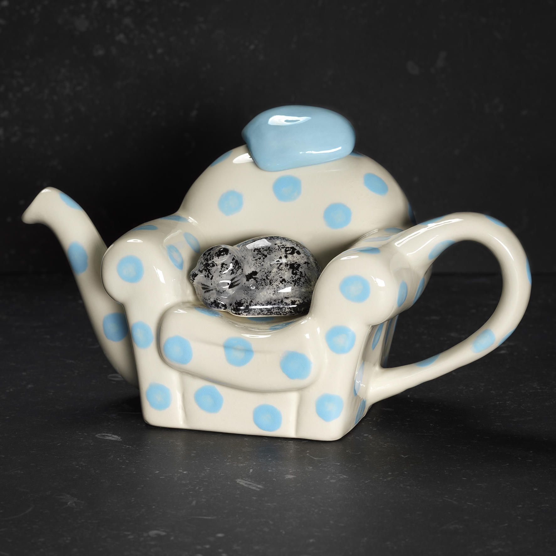 Novelty Loco Teapot buy for £75.00 - by Carters of Suffolk